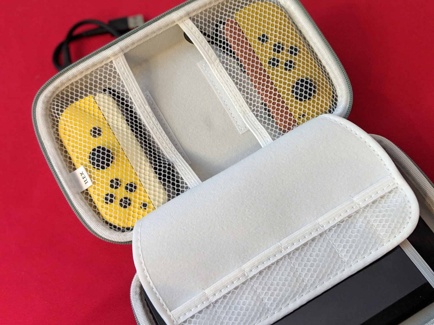 Unboxing: Pokemon Let’s Go -Pikachu Switch Bundle- – Bread Master Lee